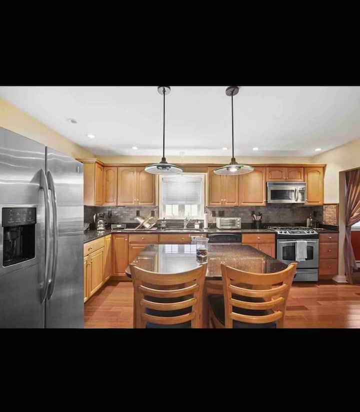 Comfortable Room，a Few Min Walk To T - Boston, MA