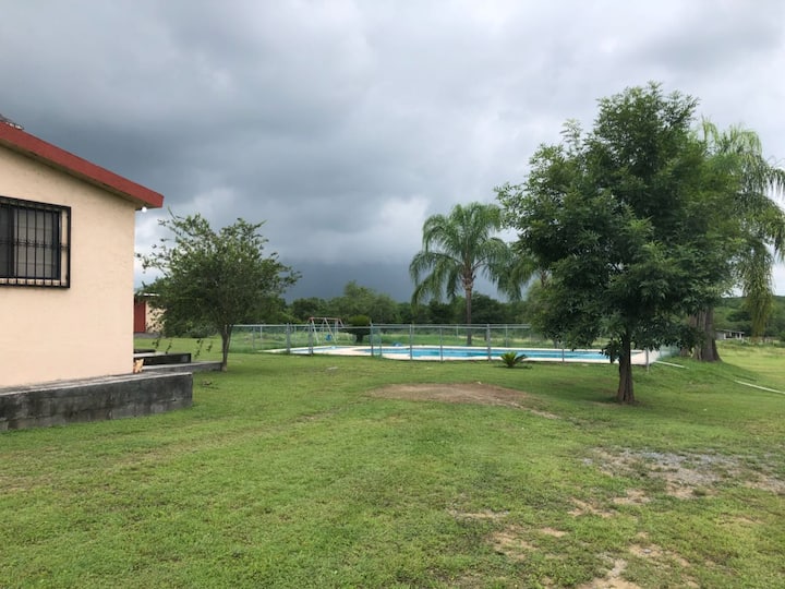 Country House Allende. 45 Mins From Monterrey - Nuevo León