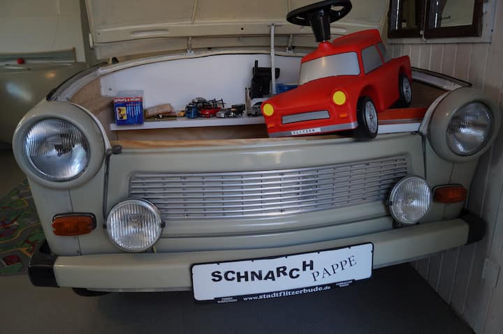 Ferienwohnung Opas Garage - ドレスデン