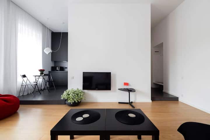 Apartment In The Centre Of Tbilisi - Tbilisi