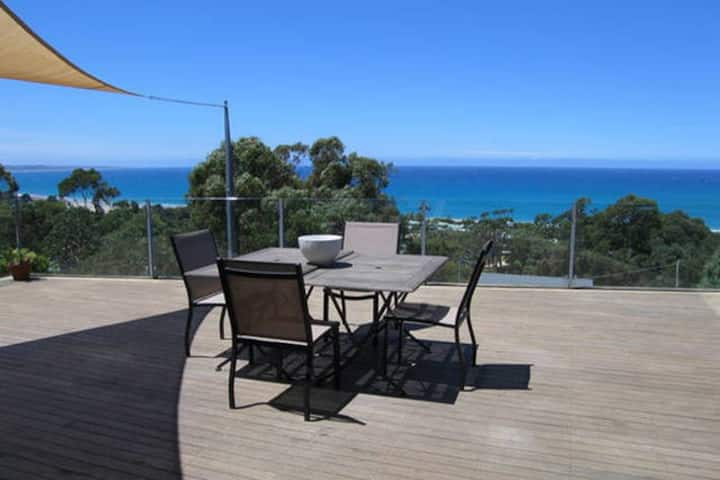 Dazzling Views - Supreme Position! - Lorne