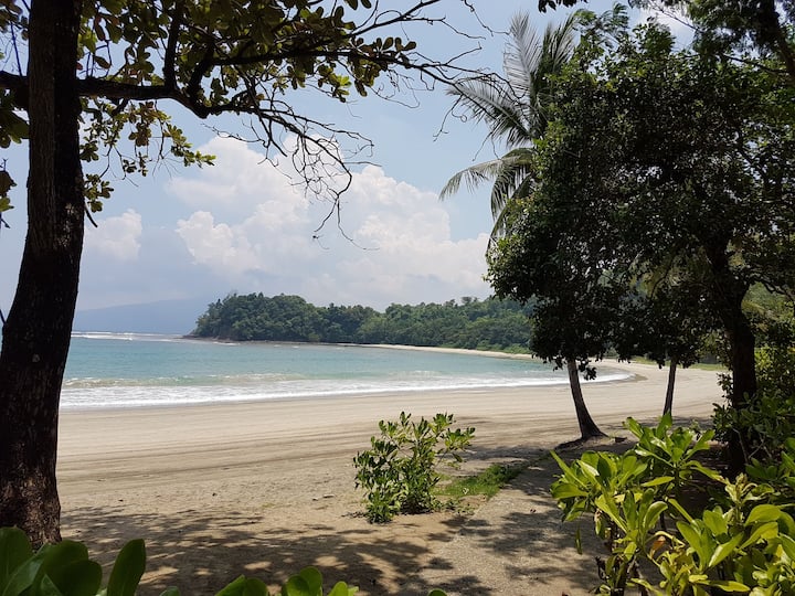 5 Best Beach Resorts Near Montemar Beach, Philippines | Trip101