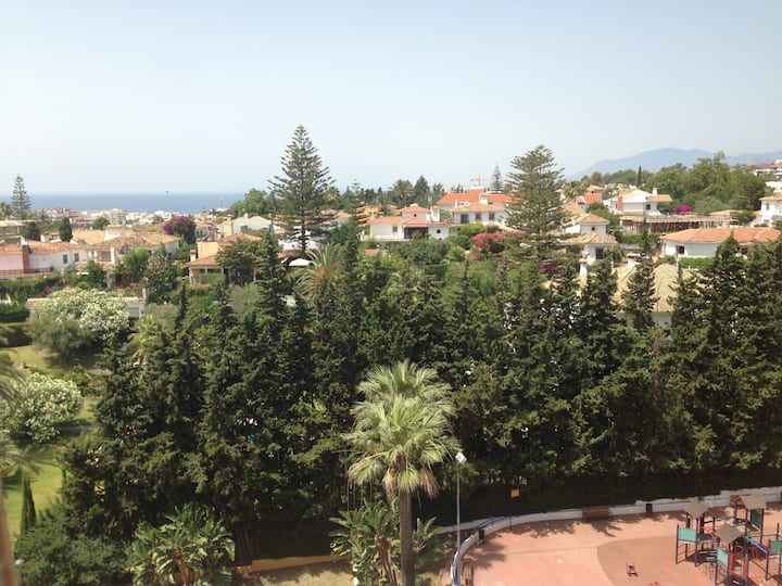 Una Suite Con Vistas, Con Ducha Y Terraza Privada. - Marbella