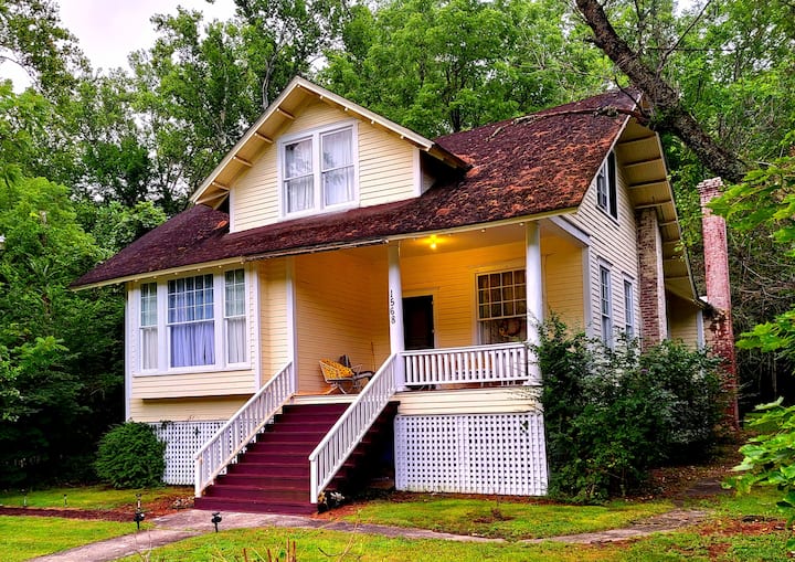 Mamaws House - Fayetteville, WV