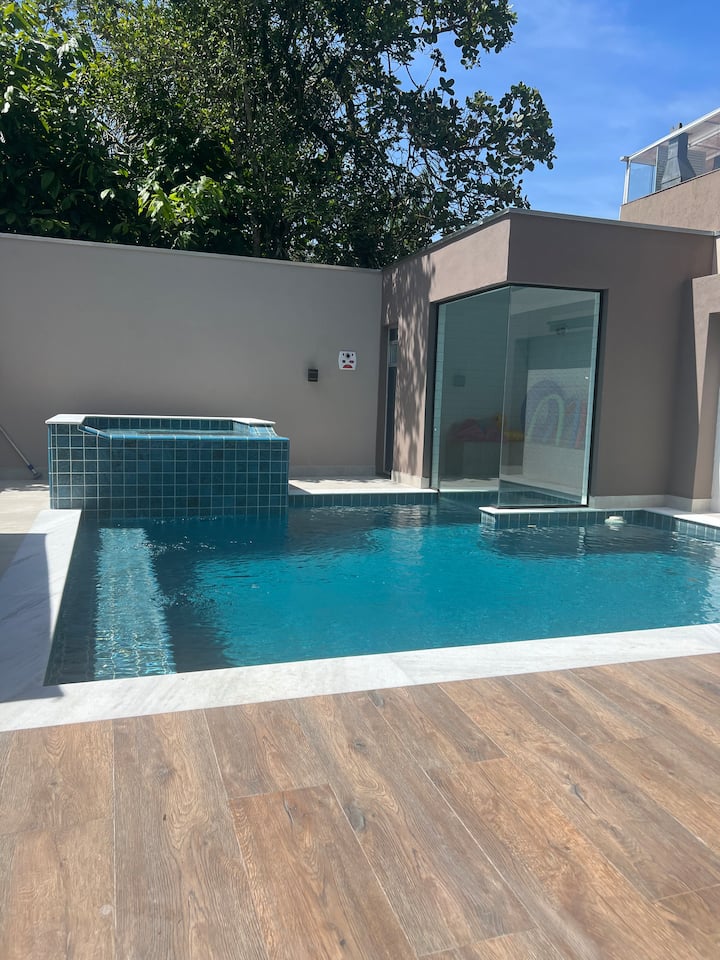 Caraguá • Condomínio • 4 Suítes • Piscina Aquecida - Caraguatatuba