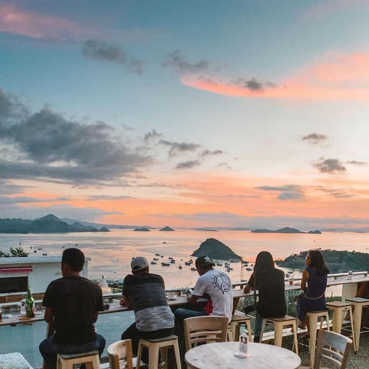 Komodo Labuan Bajo Cafe Hotel 3room Pool Breakfast - Labuan Bajo