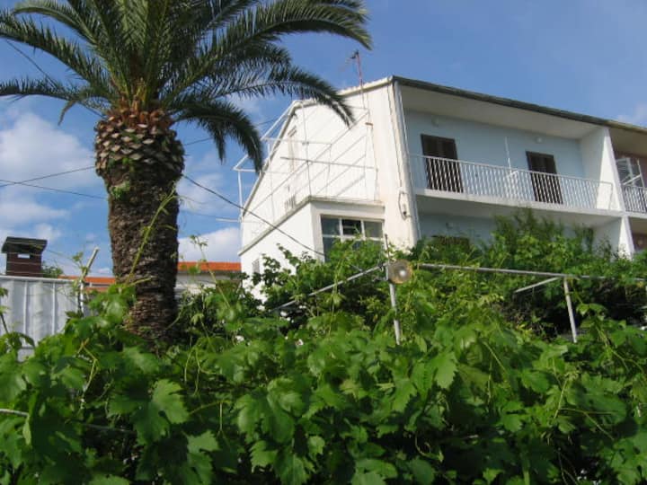 Apartment With A Terrace - Hvar