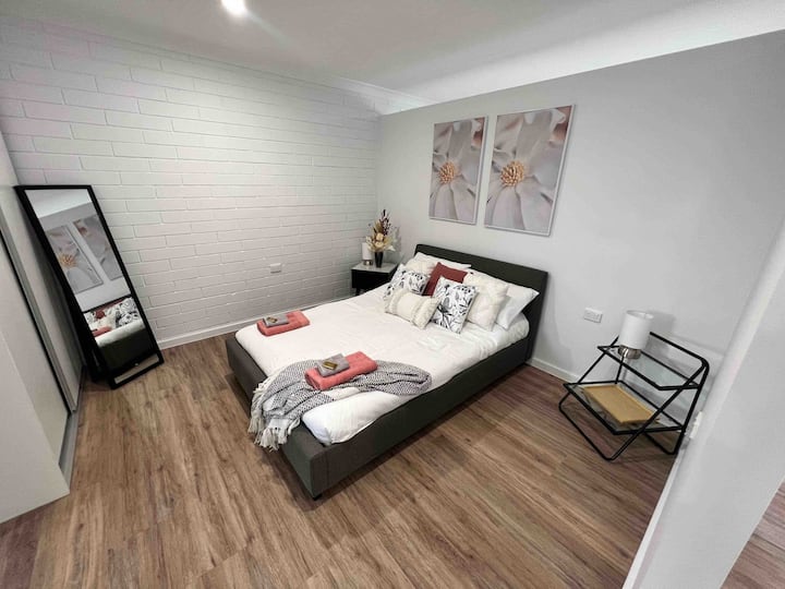 Delightful 1 Bedroom Unit Central To Town. - Alice Springs