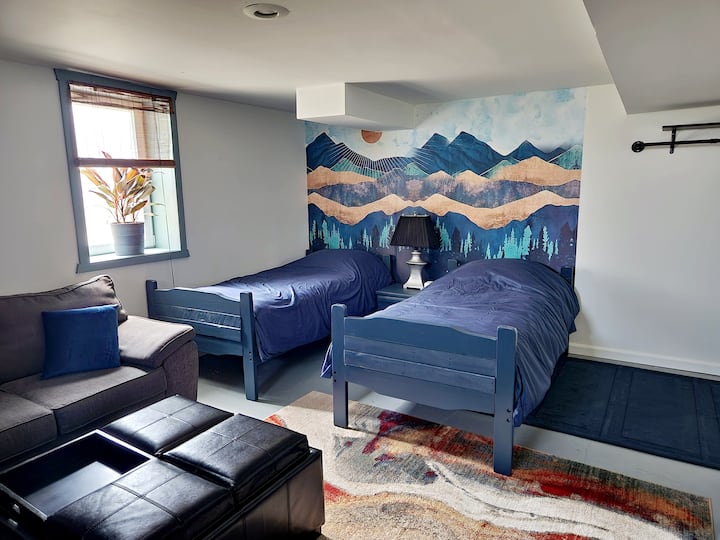 Traveler's Twin Suite - Bridgewater, VA