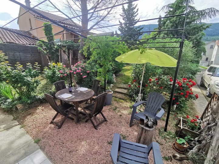 Logement Independant, Calme, Villa Parking Privé - La Cavalerie