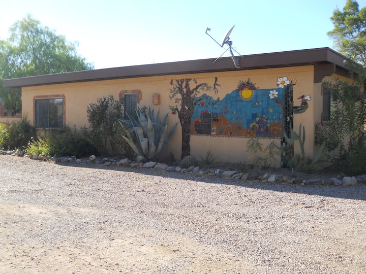 The Pomegranate Cottage: A True Desert Experience - Green Valley, AZ