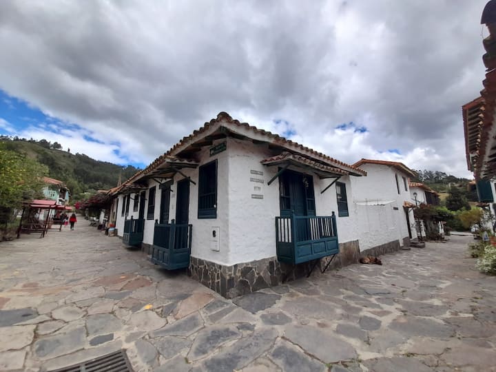 Agradable Cabaña Para 7 En El Pueblito Boyacense. - Duitama