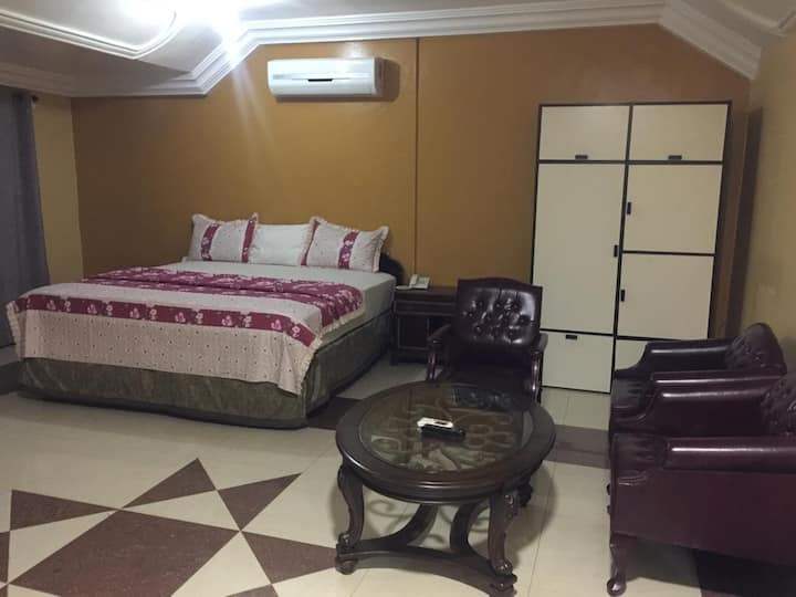 Spacious Luxury Rooms - Accra