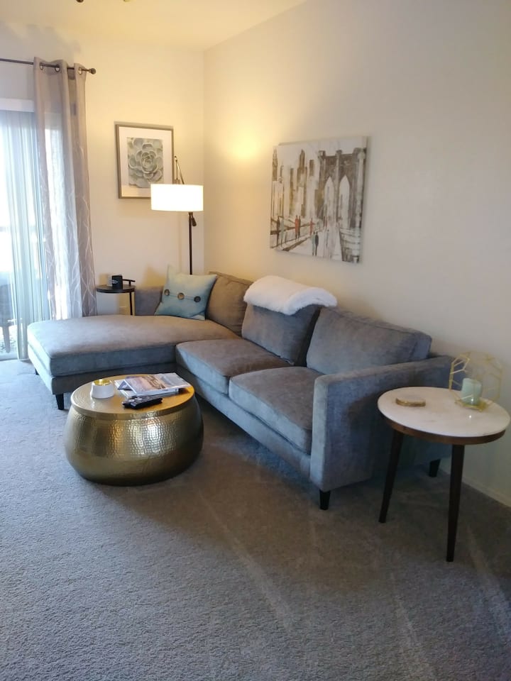 Luxury Styled Condo Second Level With Views! - Scottsdale, AZ
