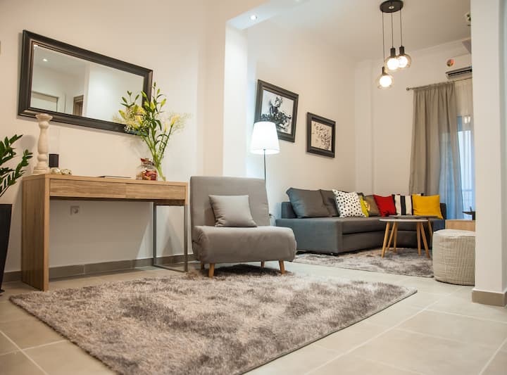 Lux Homey Apartment Near Acropolis - Atenas