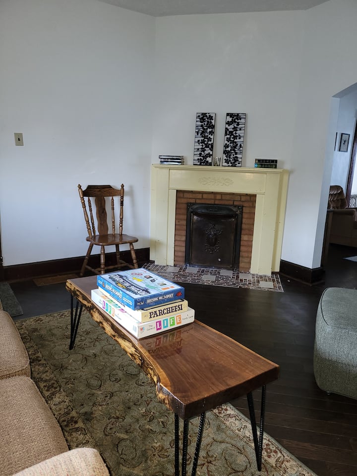 Glidden's Getaway, Downtown Logan - Logan, OH