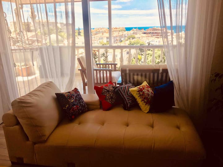 The Wonderful View In  The City Centre - Kuşadası