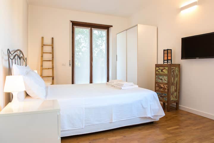 Perfect For Arena Di Verona & Garda Lake - Lac de Garde