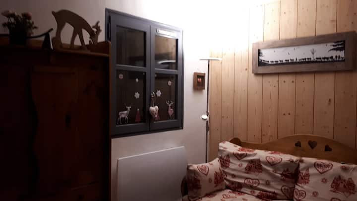 Studio Pied Des Pistes - メジェーヴ