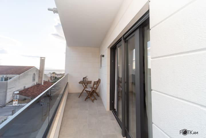 Baška Voda Studio Apartment With Balcony - Baška Voda