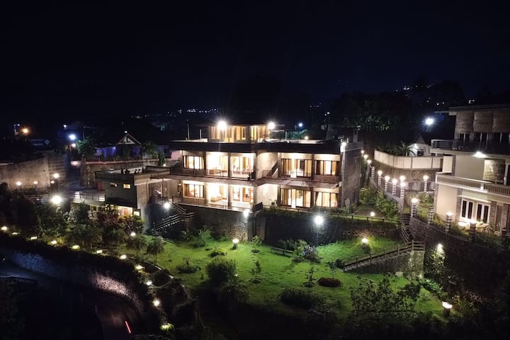 Diar As-syifa
Modern Luxury Villa At Tawangmangu - Tawangmangu
