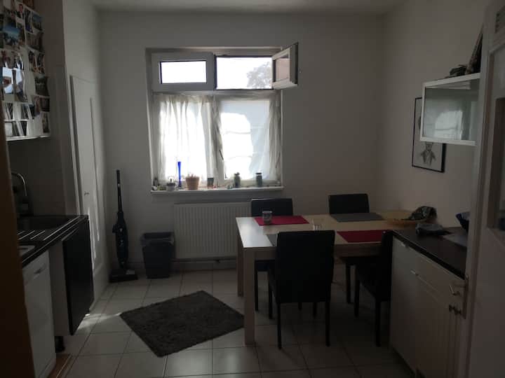 Schöne Altbau Apartment Im Dritten Stock Mit Schöner Aussicht Urlaubsfeeling Pur - Darmstadt