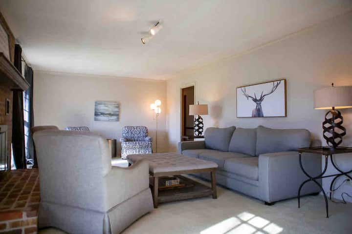 Deer Valley Retreat - Hendersonville, TN