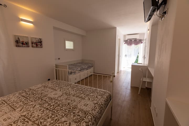 Olimpo Camera Galatea - Manarola