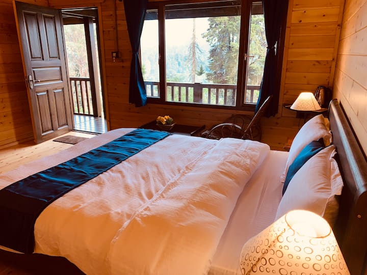 Romantic Couples Wooden Cabin 2 With Lake Views - コダイカナル
