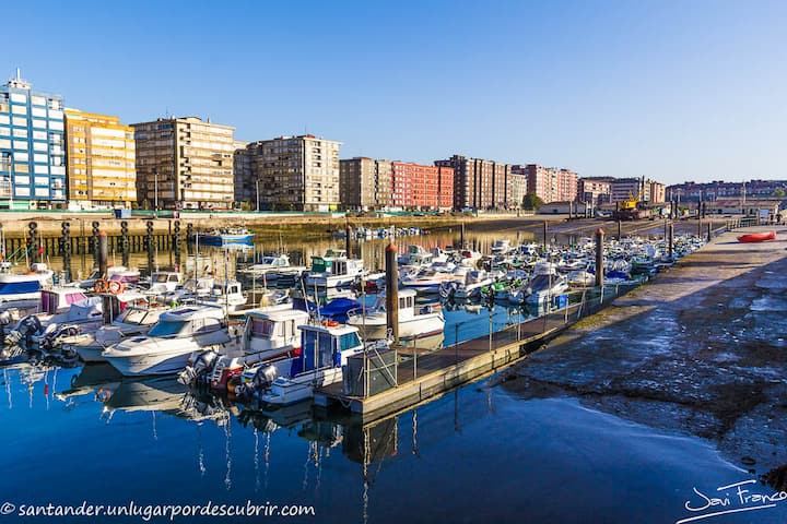 Piso Nuevo Con Garaje (Turismo), Céntrico - Santander