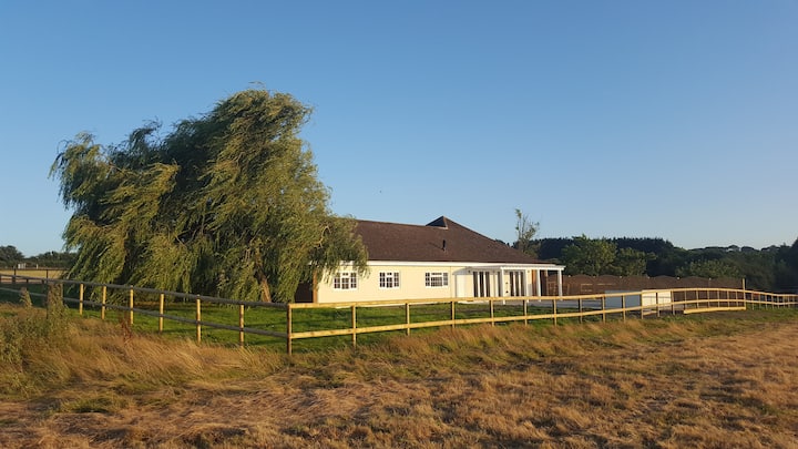 Ranch Style Living....close To All Attractions - Isle of Wight