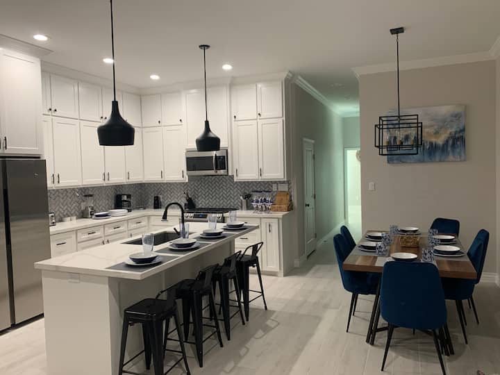 Brand New Construction-modern Townhome - Corpus Christi, TX