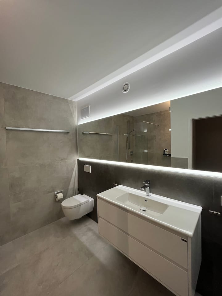 4 Room Apartment At Kurpark, 108qm - Balcony - Wiesbaden
