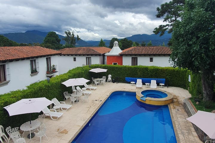 Villa Ak'abal - Santa Lucía Milpas Altas