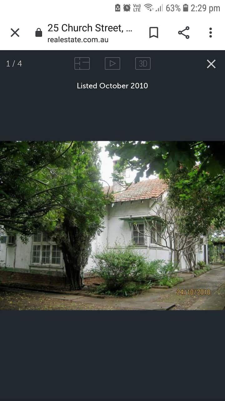 Karenhomeshare - Liverpool