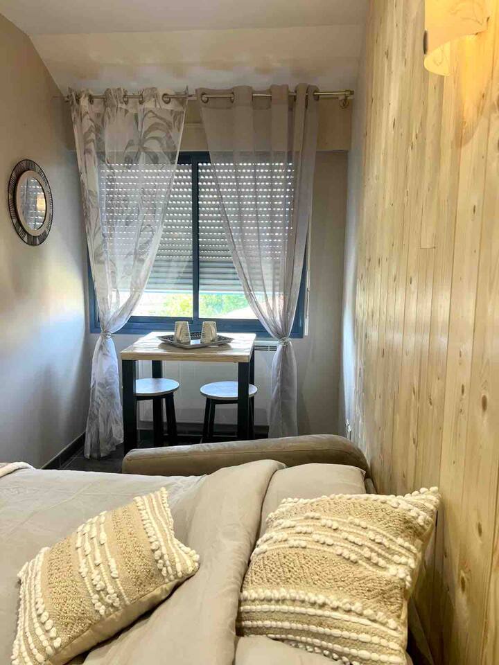 Appart Cozy Proche Centre + Place Parking - Montbéliard