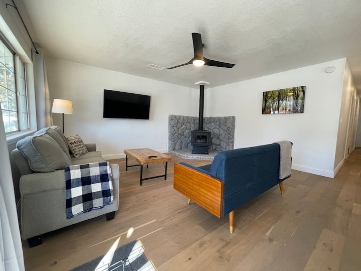 Bright Private Bedroom In Modern Flagstaff Home #2 - Flagstaff, AZ