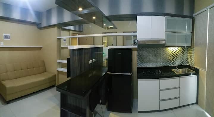 Family Room 823 @ Harvard 8 - Educity Apartment - 泗水