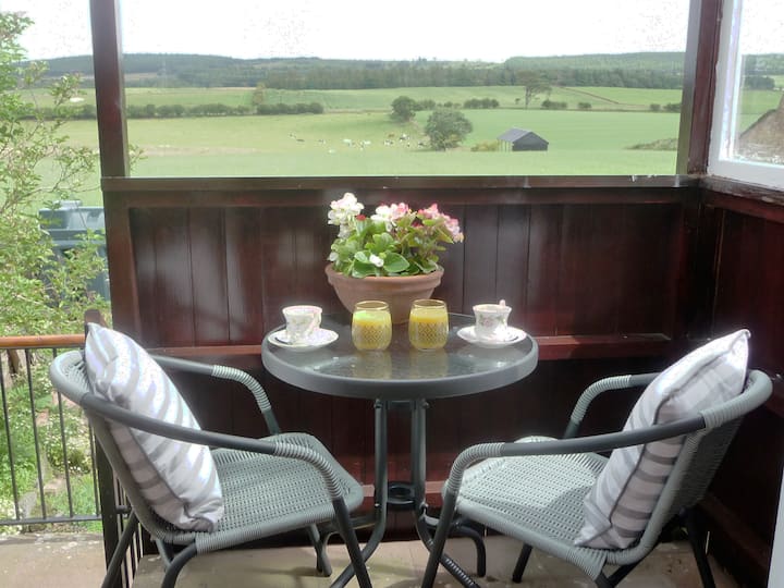 Spacious Studio For 2, Beautiful Surroundings - Penrith