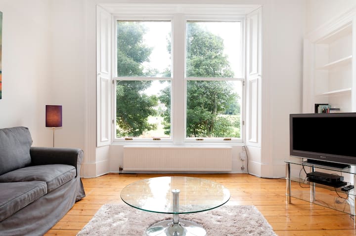 3 Bedroom, Central, Sunny, Great Views Perfect - Edinburgh
