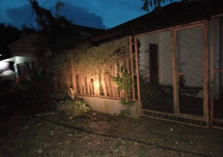 Private Small House - Pototan