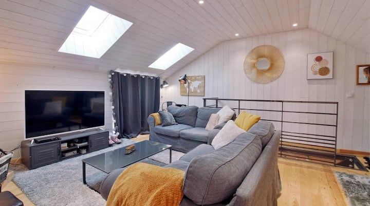 Jolie Grange De Village Aménagée Avec Goût - Saint-Lary-Soulan