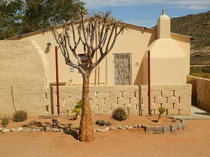 Morewag Guest Farm Cottage - Springbok