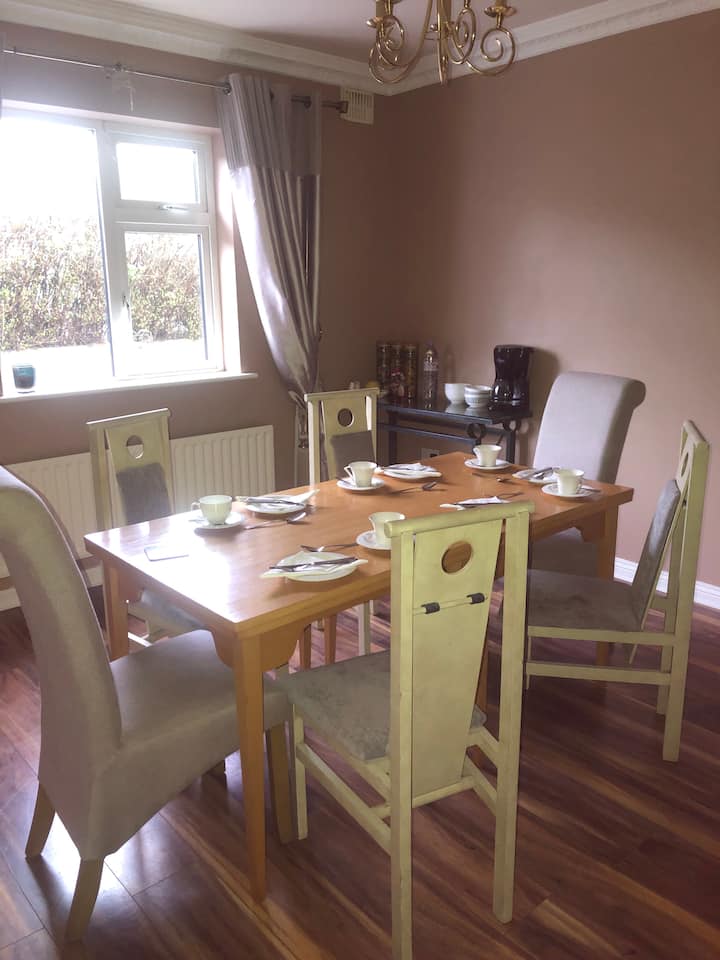 Moyabbey House, Country Living In The City. - Claregalway