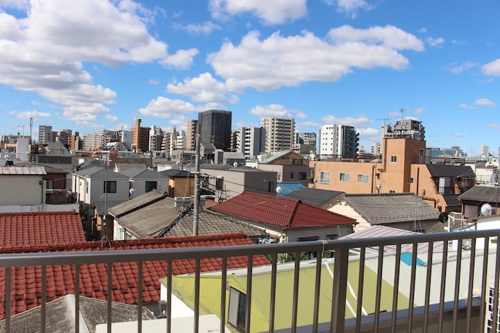 Bilingual Couple Host 90% World Guest Tokyocentral - 