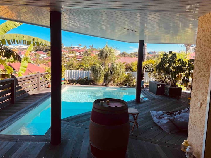 Villa Avec Piscine - Quartier Sud Nouméa Au Calme - New Caledonia