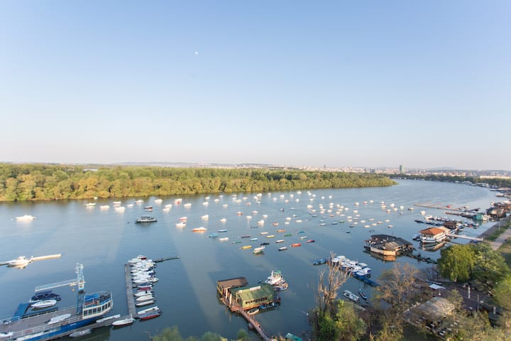 Cozy Apartment With A Great View Of The Danube - Belgrad