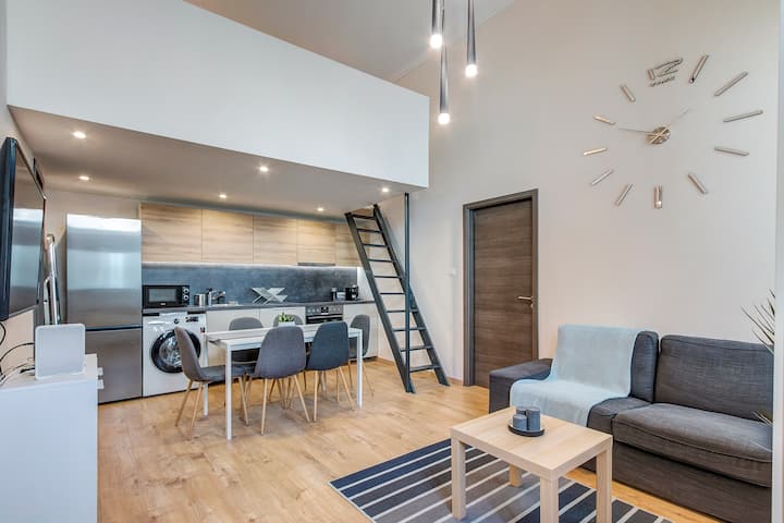 Friendly, Modern And Quiet, Very Central Apt. - Budapest