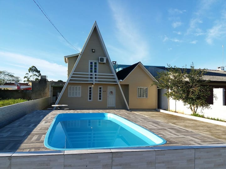 Casa Na Praia Do Sonho Com Piscina E 5 Quartos - Florianópolis