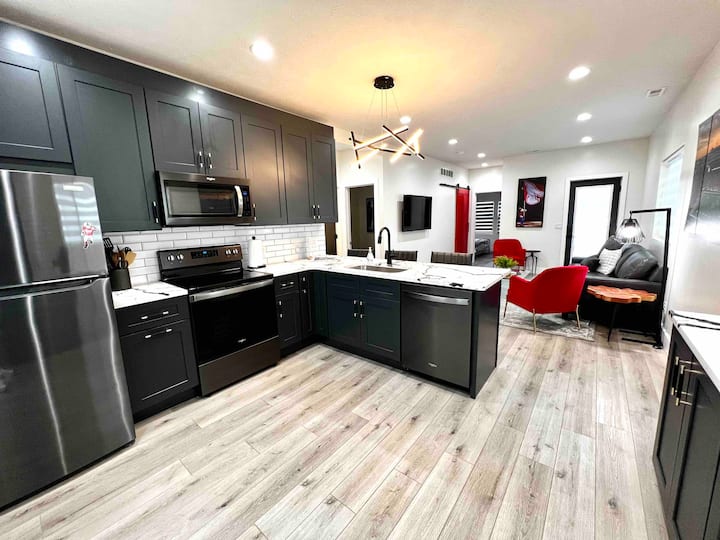 Cozy 3bd/1ba With Garage Steps From Unl & Downtown - James Arthur Vineyards, Raymond